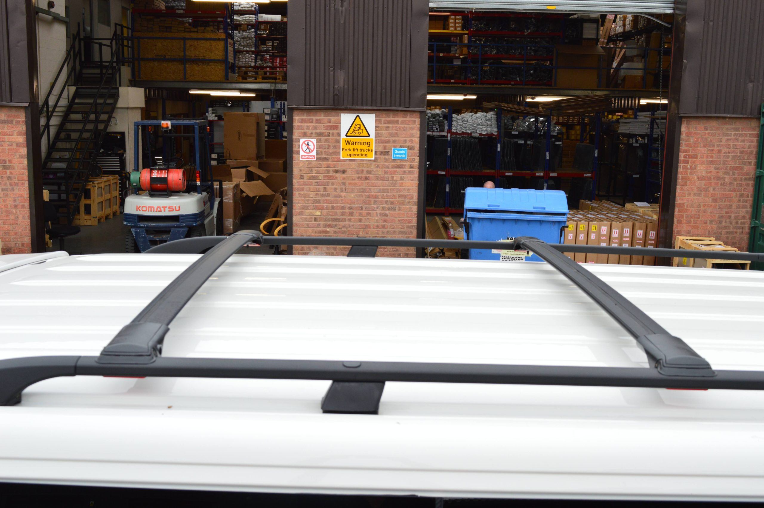 VW T6 Black Aluminium Wing Bars - Vee Dub Transporters