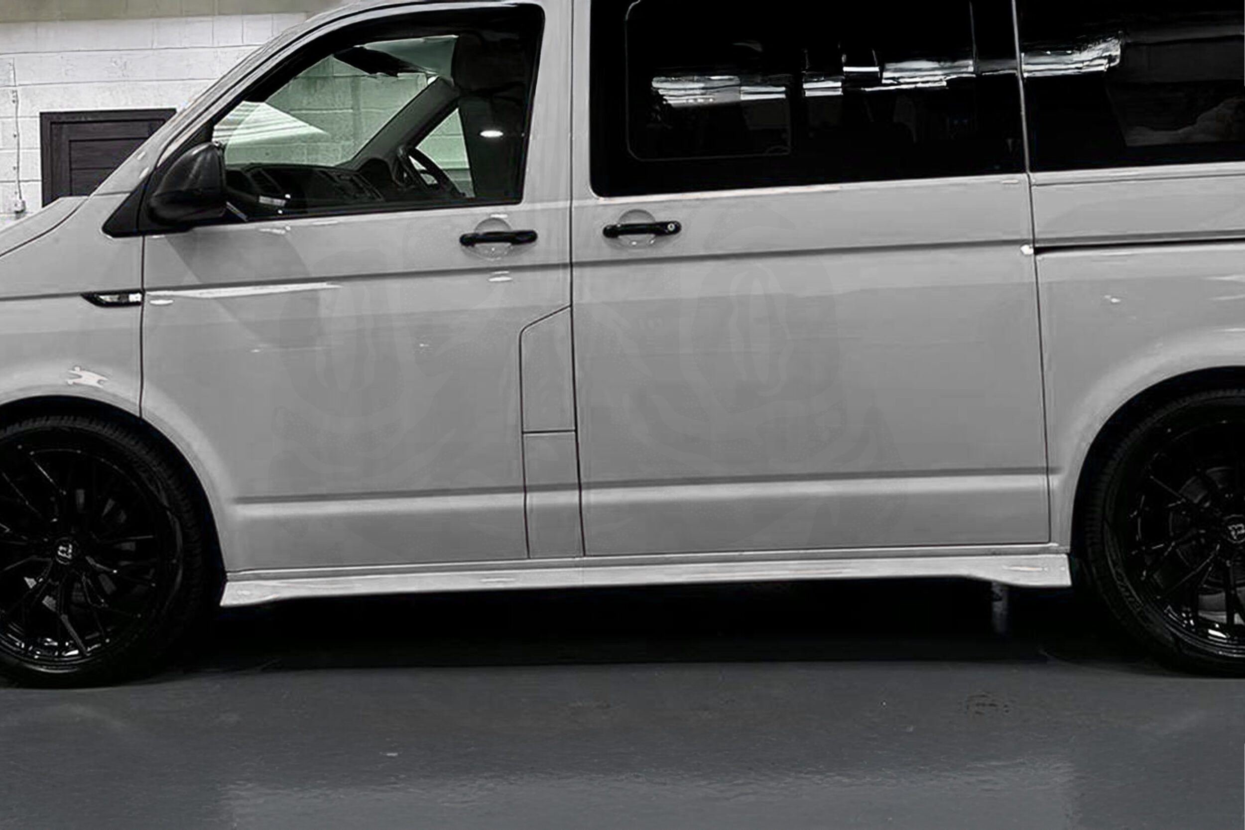 VW T5/T5.1 Side Skirts - LWB (Primed) - Vee Dub Transporters)